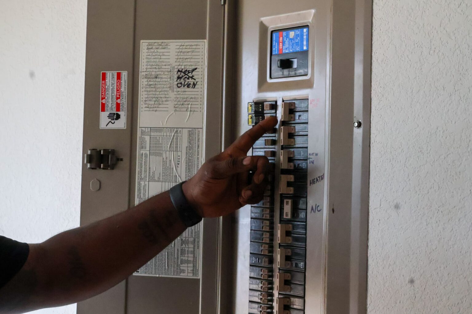 Electrical Panel Upgrades in Waco, TX | Lochridge Priest